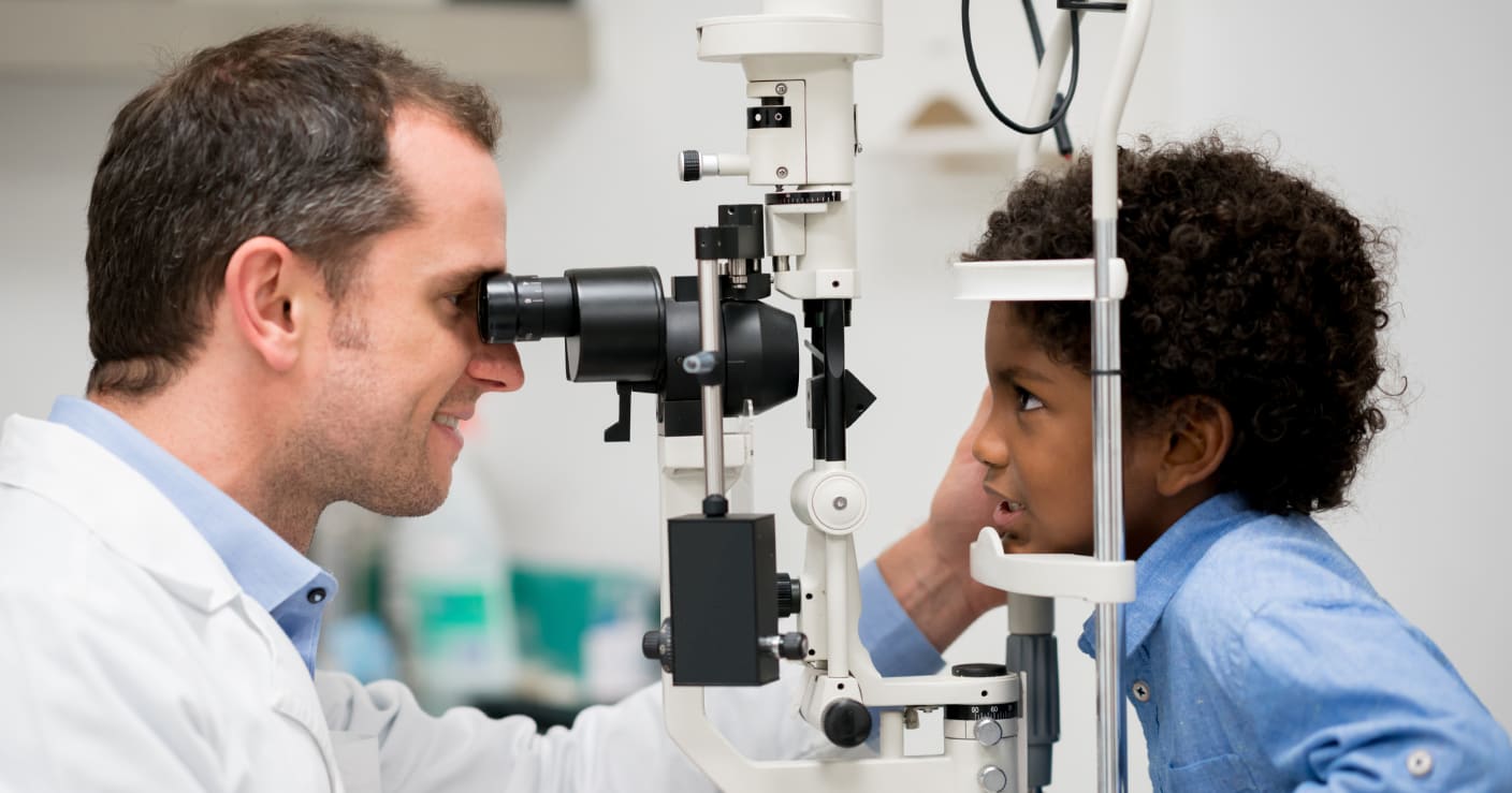 7 Warning Signs Your Child May Have a Vision Problem | 1-800 Contacts