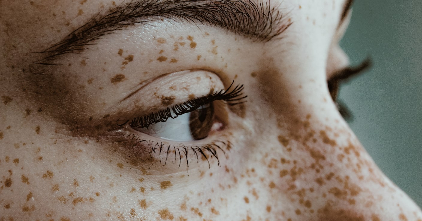 Do Eyelashes Grow Back? | 1-800 Contacts
