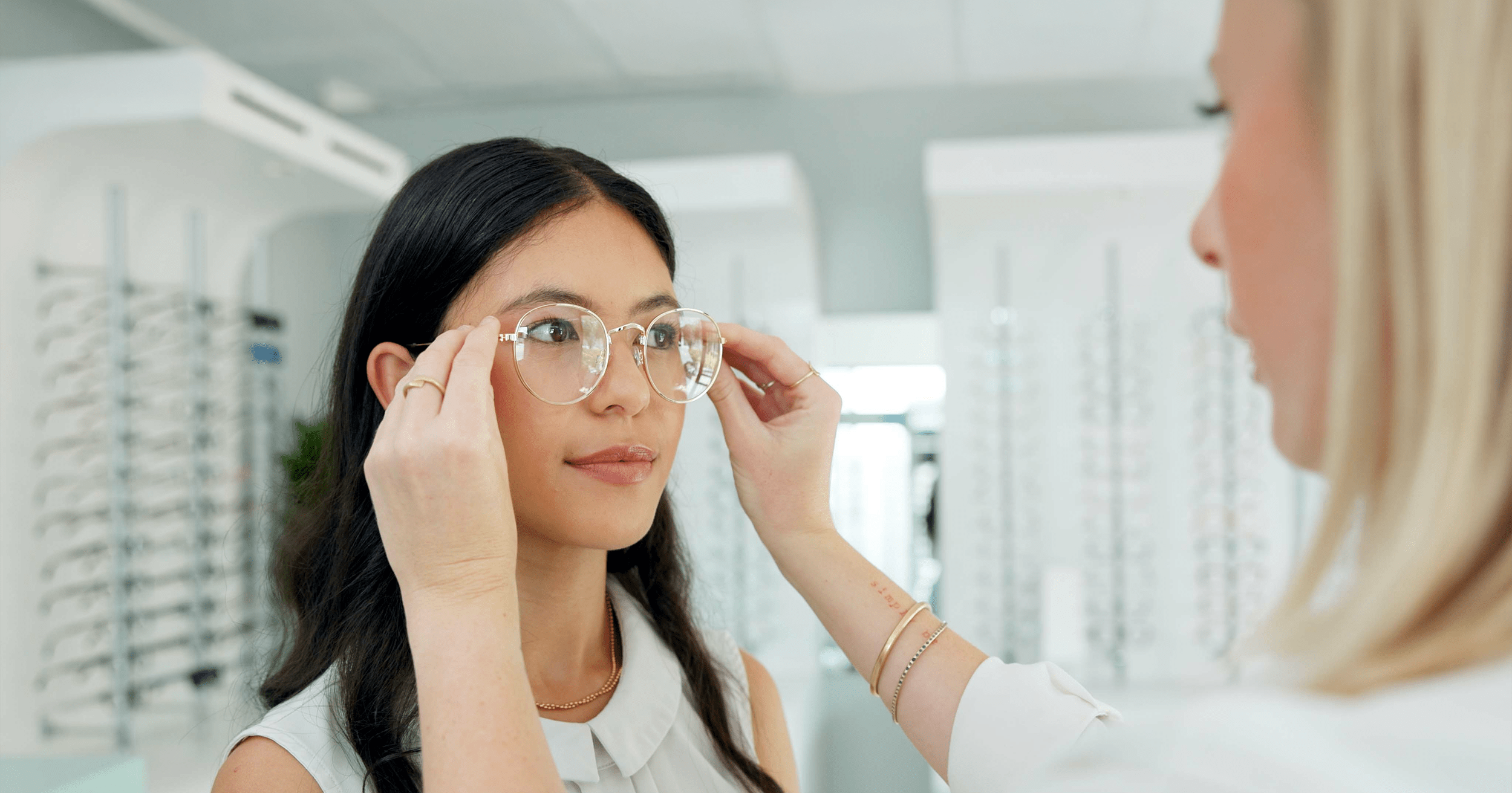 How to Tell If Your Progressive Lenses Are Correct | 1-800 Contacts
